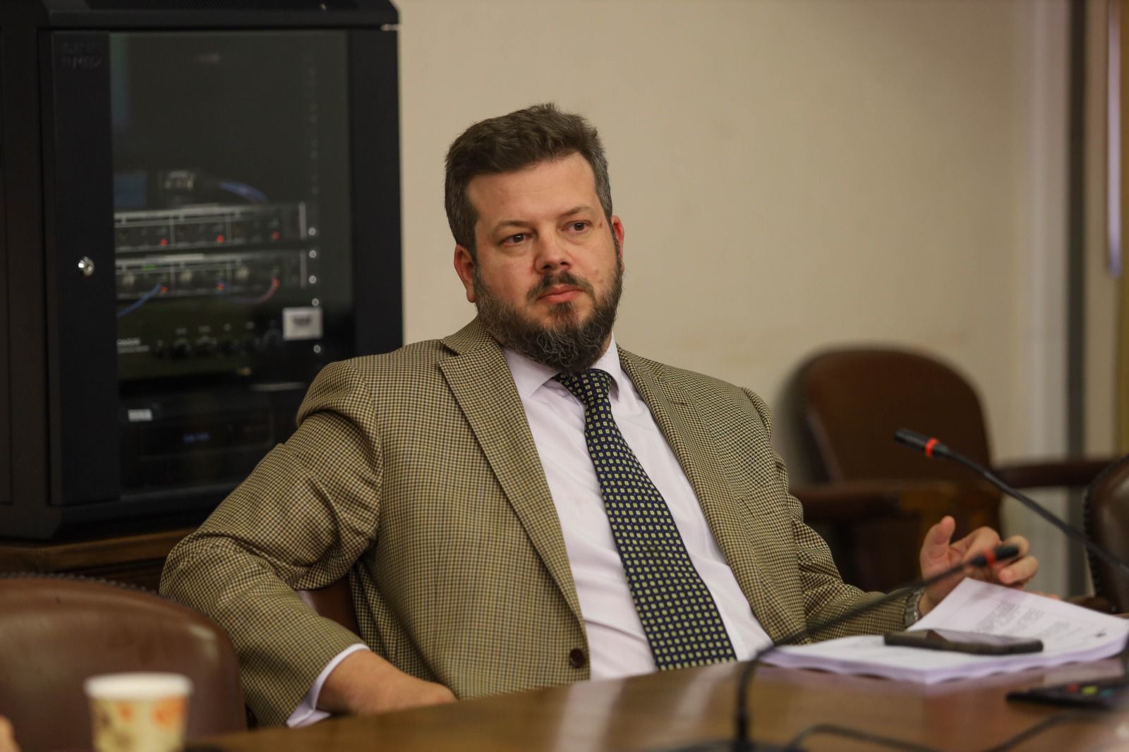 Diputado Kaiser exige copia de boletas de garantía de los convenios con ... Diputado Kaiser exige copia de boletas de garantía de los convenios con ...