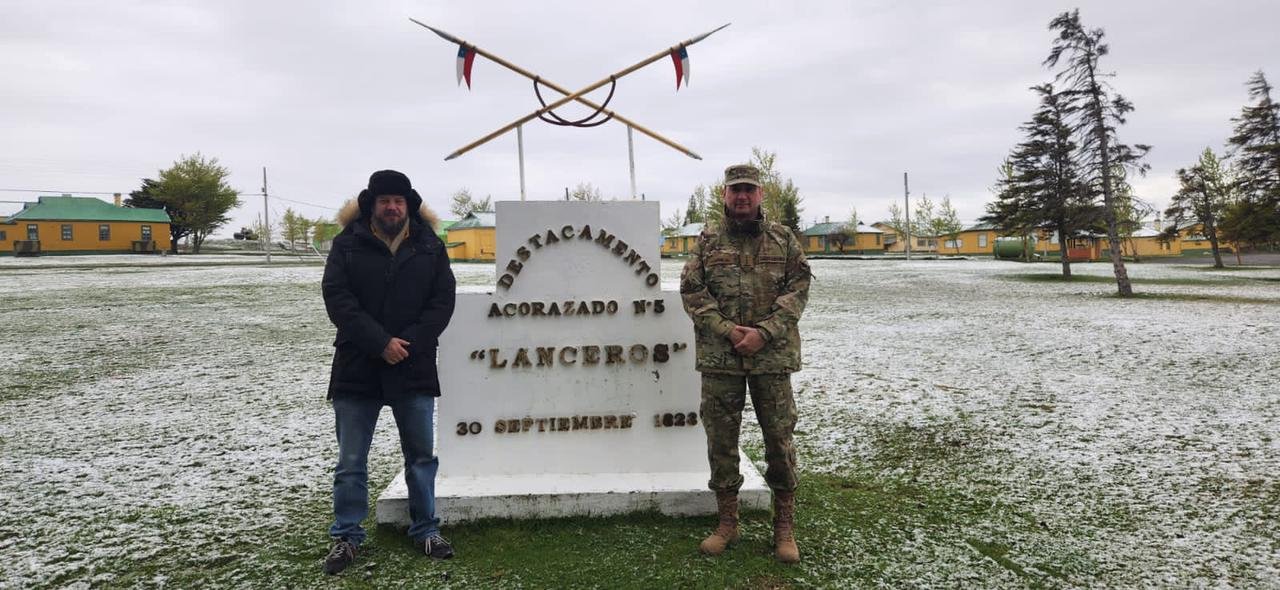 En el Destacamento Acorazado Nr 5 Lanceros de Puerto Natales – Johannes ...