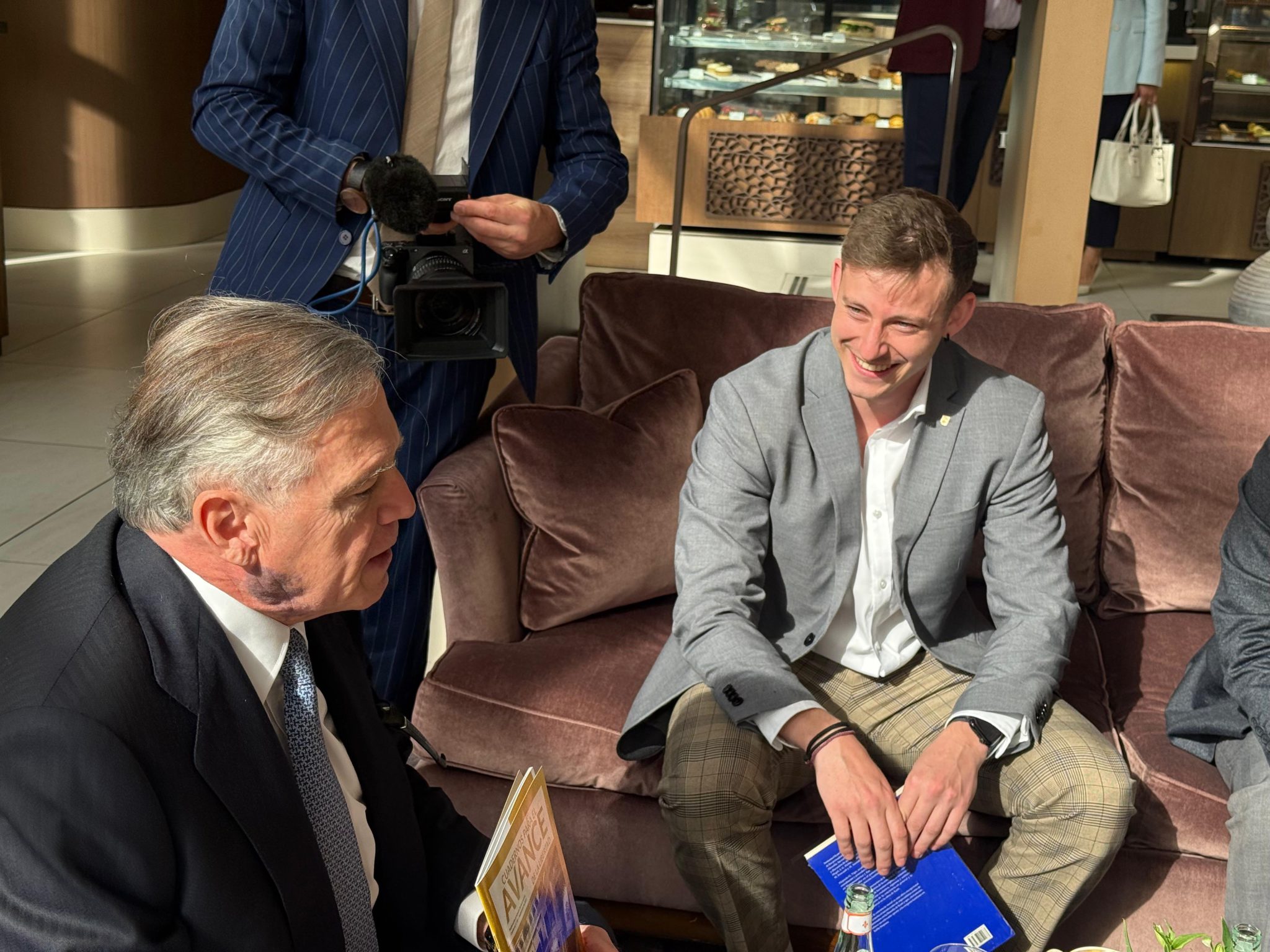 Johannes Kaiser presenta a su equipo económico y lanza propuesta para ...